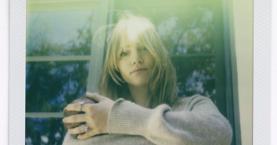 Девушка Роберта Паттинсона впервые показала снимок с их первенцем - Новости на KP.UA